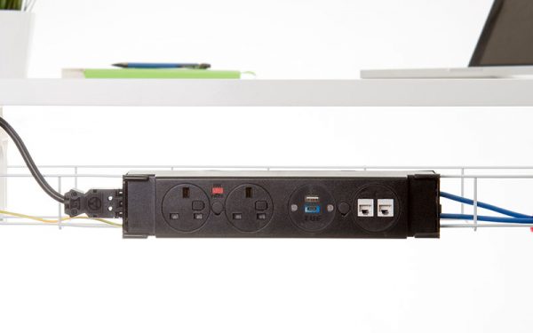 POWERBAR 2P2O – OE Electrics